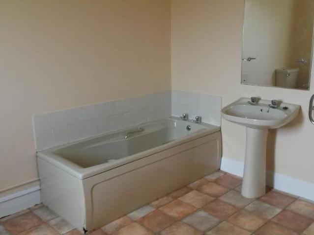 3 bedroom detached house to rent