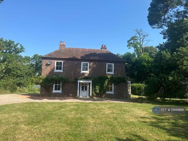 3 bedroom detached house to rent