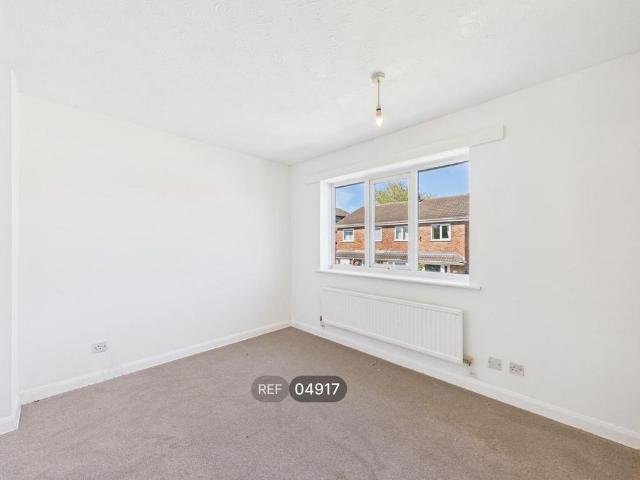 3 bedroom detached house to rent