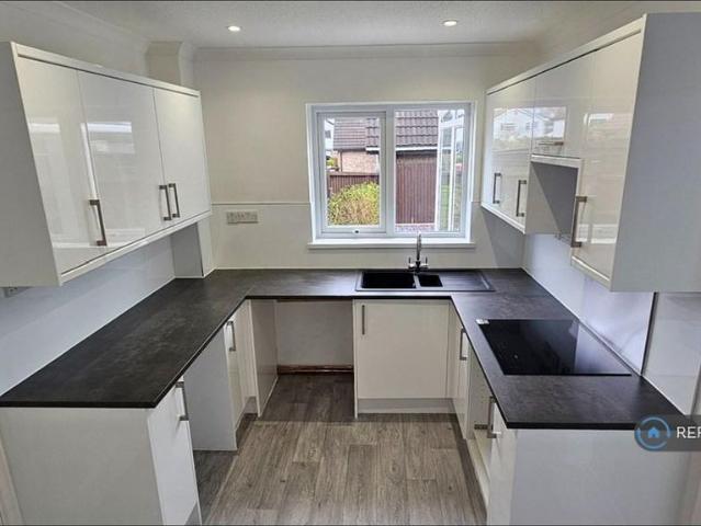 3 bedroom detached house to rent