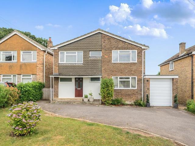 3 bedroom detached house to rent