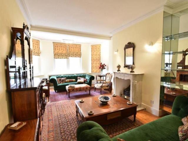 3 bedroom detached house to rent