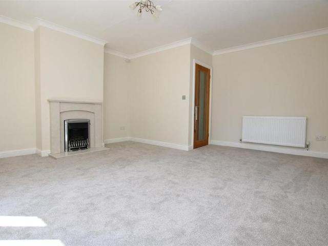 3 bedroom detached house to rent