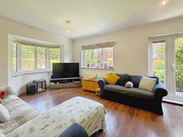 3 bedroom detached house to rent