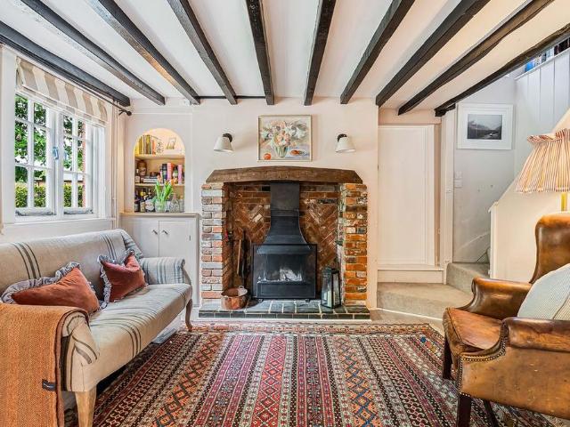 3 bedroom detached house to rent
