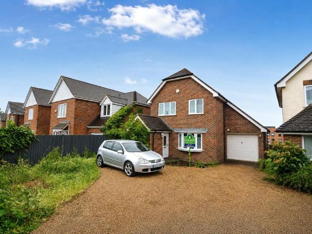 3 bedroom detached house to rent