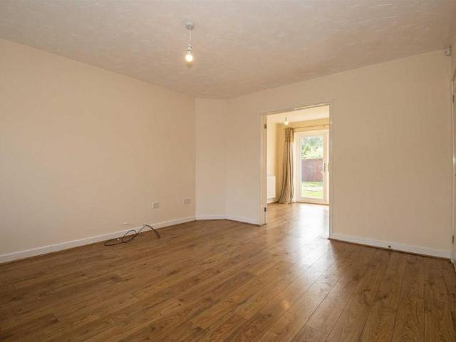 3 bedroom detached house to rent
