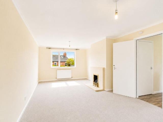 3 bedroom detached house to rent