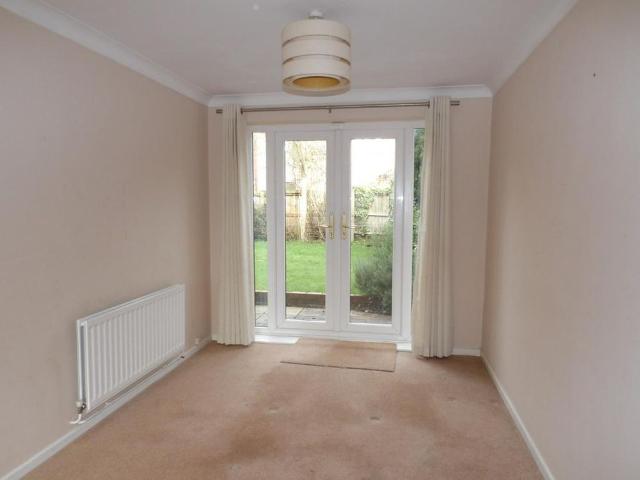 3 bedroom detached house to rent