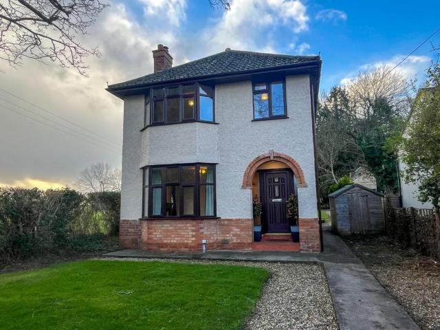 3 bedroom detached house to rent