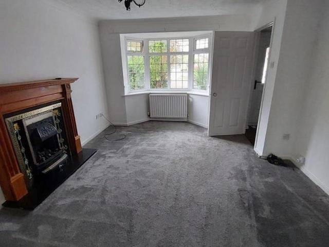 3 bedroom detached house to rent