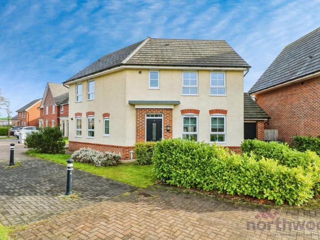 3 bedroom detached house to rent
