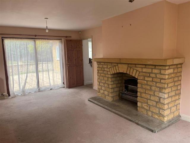 3 bedroom detached house to rent