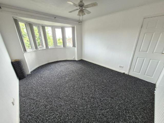 3 bedroom detached house to rent