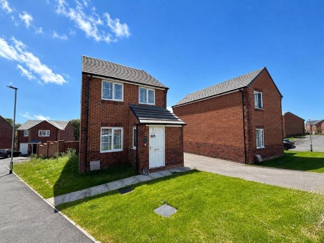 3 bedroom detached house to rent