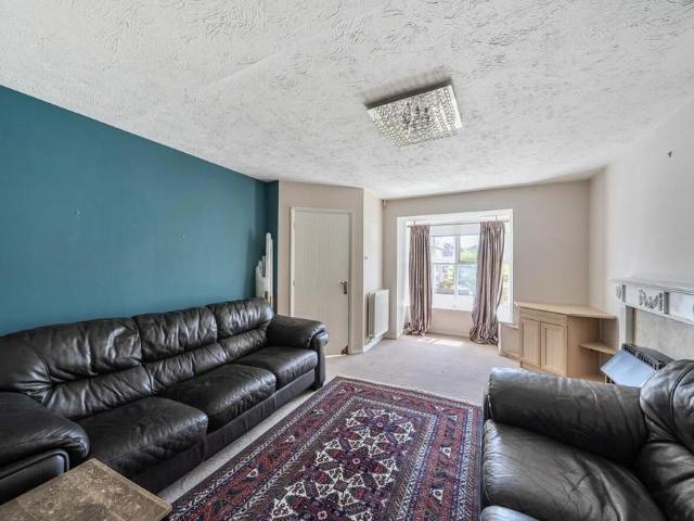 3 bedroom detached house to rent