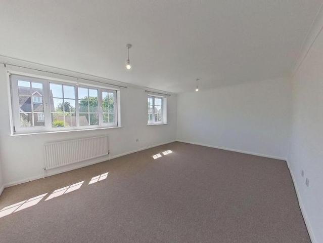 3 bedroom detached house to rent