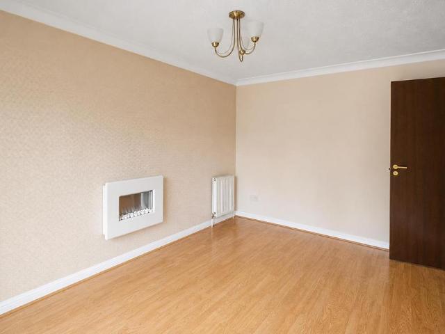 3 bedroom detached house to rent
