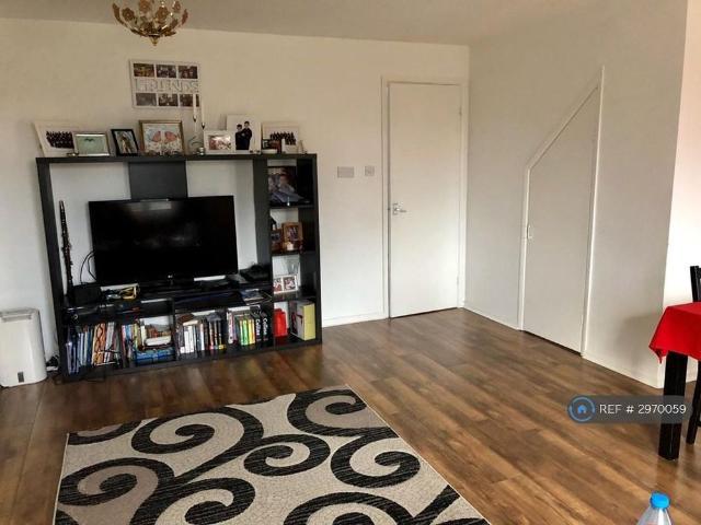 3 bedroom detached house to rent