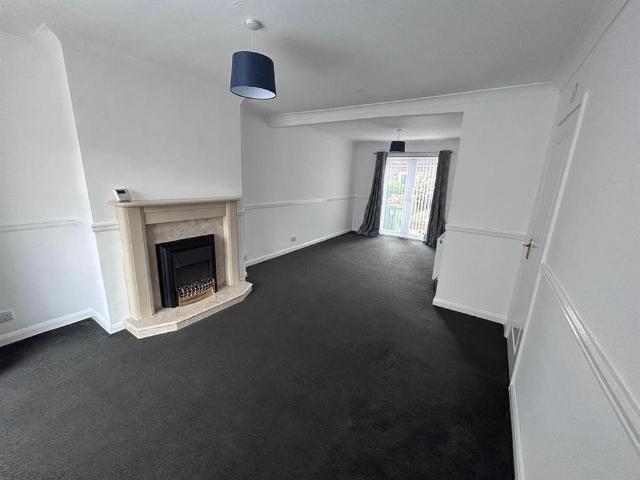 3 bedroom detached house to rent