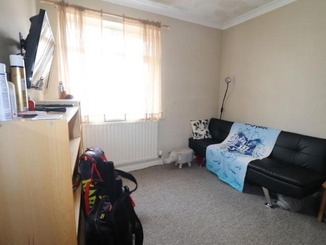 3 bedroom detached house to rent