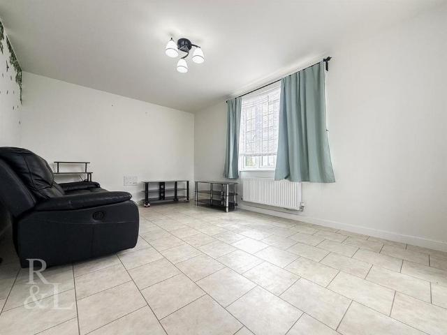 3 bedroom detached house to rent