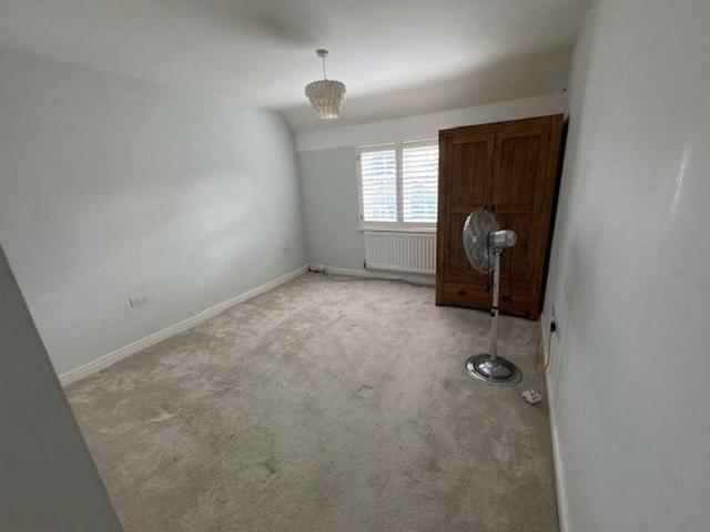 3 bedroom detached house to rent