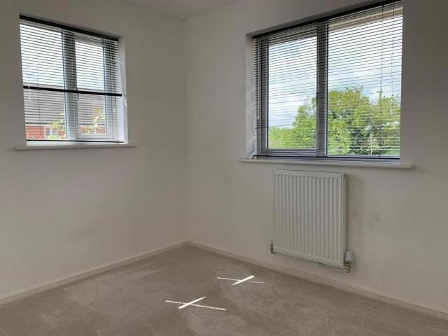 3 bedroom detached house to rent