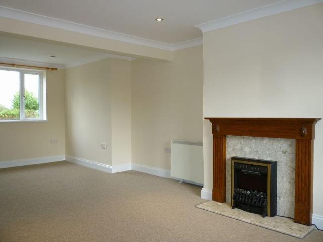 3 bedroom detached house to rent