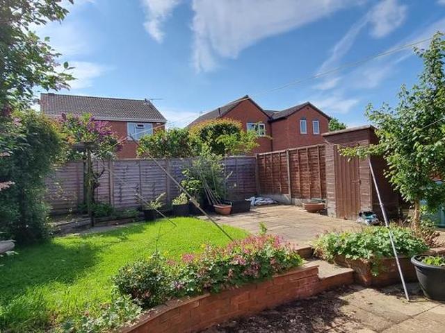 3 bedroom detached house to rent
