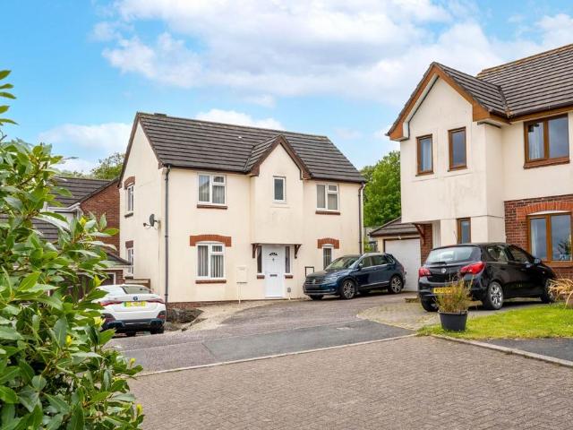 3 bedroom detached house to rent