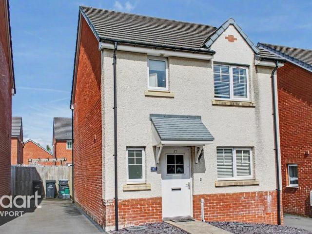3 bedroom detached house to rent