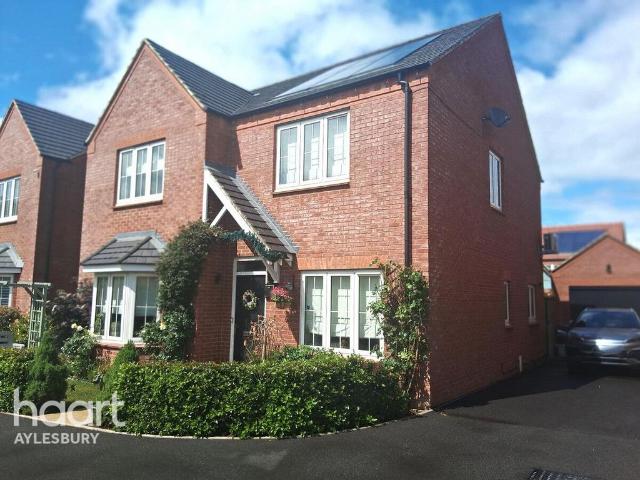 3 bedroom detached house to rent