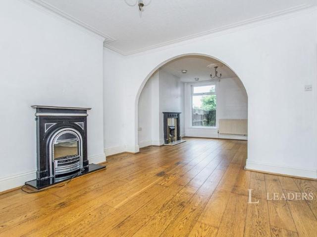3 bedroom detached house to rent