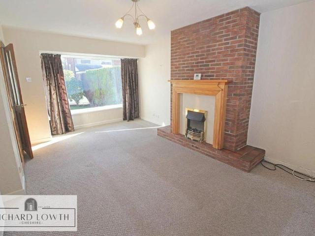 3 bedroom detached house to rent