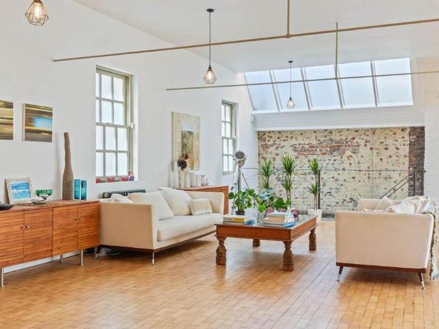 3 bedroom detached house to rent