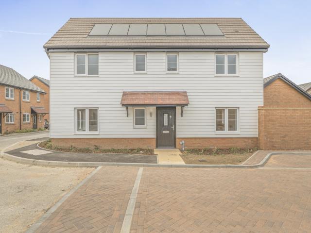3 bedroom detached house to rent