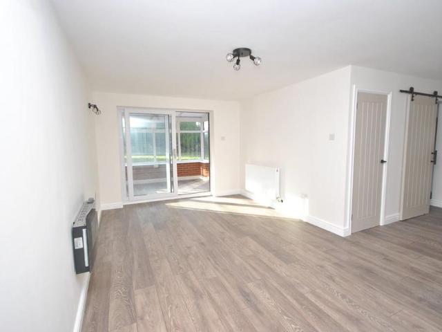 3 bedroom detached house to rent