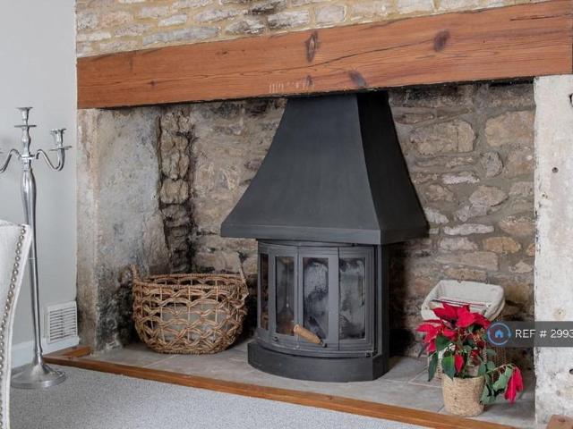 3 bedroom detached house to rent