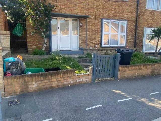 3 bedroom detached house to rent