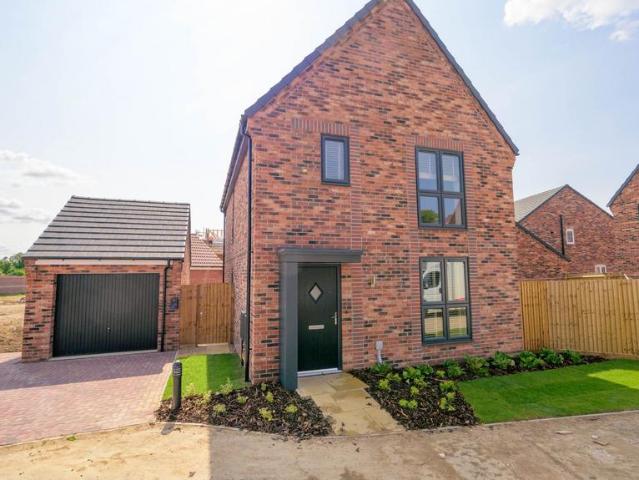 3 bedroom detached house to rent