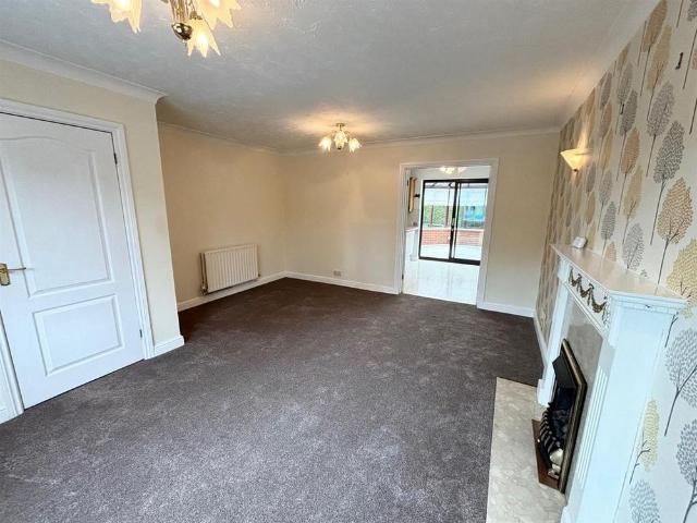 3 bedroom detached house to rent