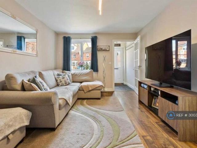 3 bedroom detached house to rent