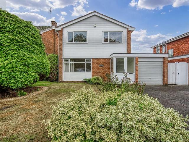 3 bedroom detached house to rent