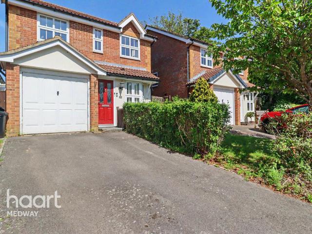 3 bedroom detached house to rent
