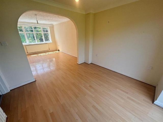 3 bedroom detached house to rent