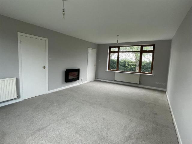 3 bedroom detached house to rent
