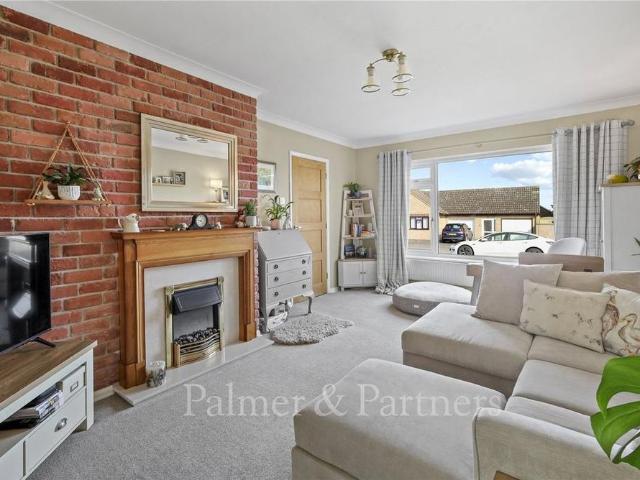 3 bedroom detached house to rent
