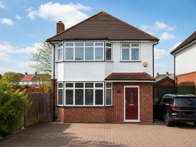 3 bedroom detached house to rent