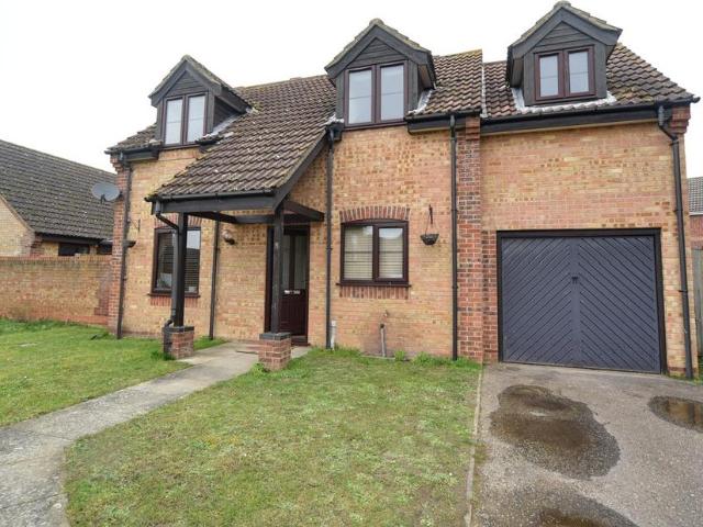 3 bedroom detached house to rent